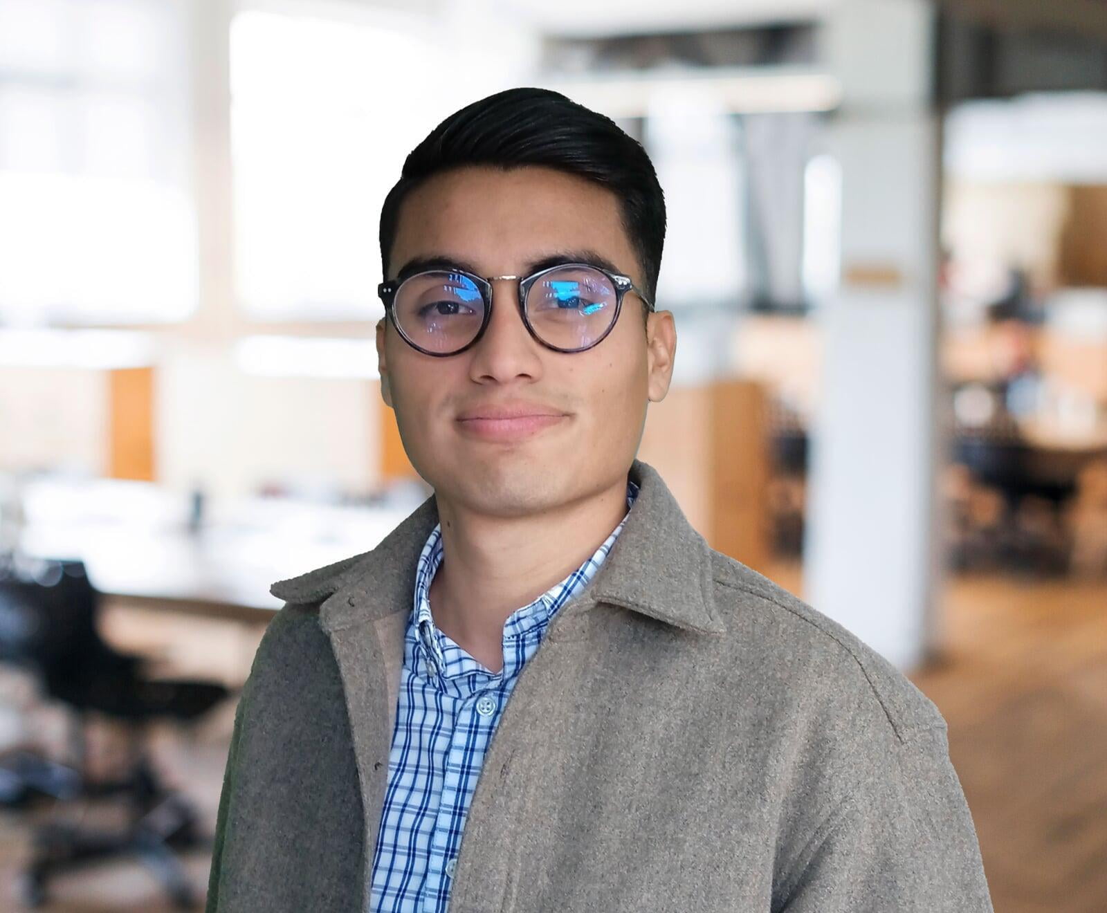 Nuestra Gente - Daniel Olivares